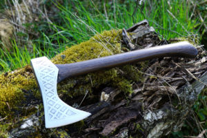 How to make a viking axe from an old hatchet | Axeing