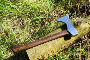 How to make a viking axe from an old hatchet | Axeing